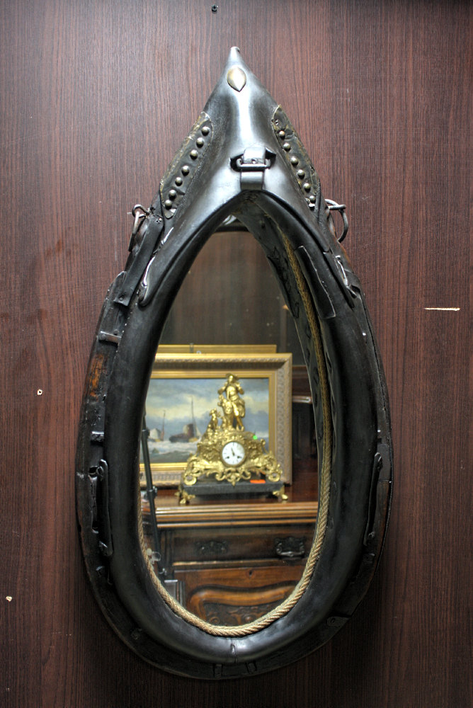 LUSTRO OPRAWIONE W HOMONTO